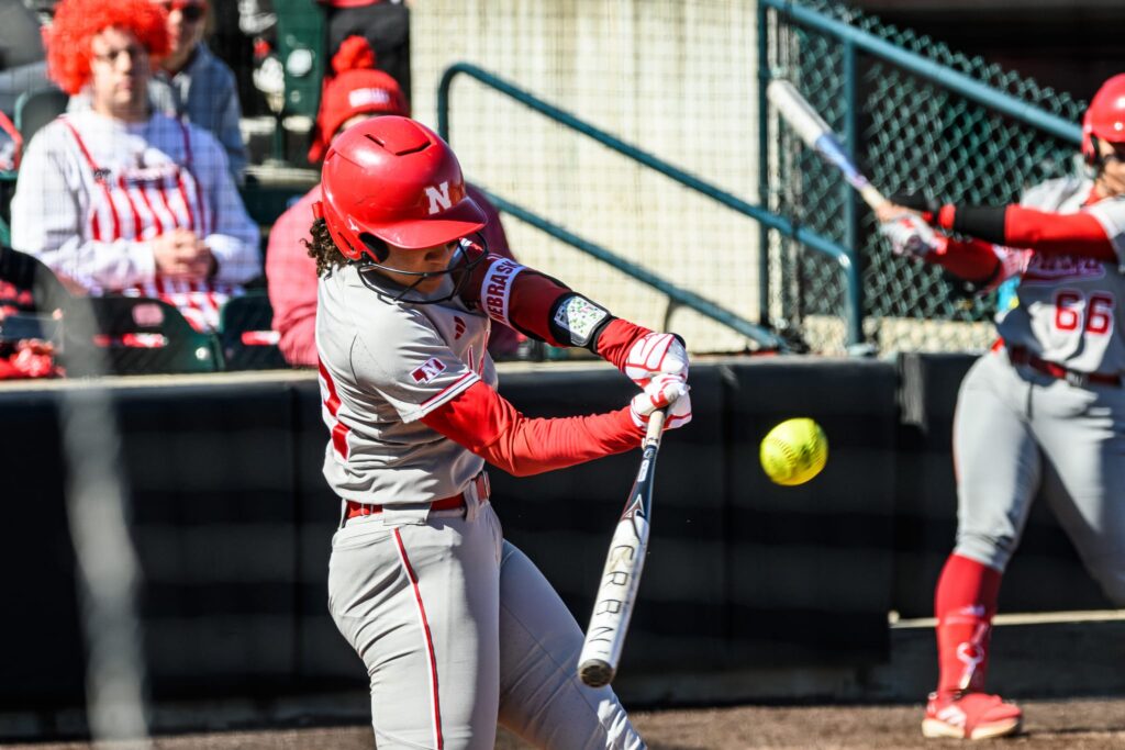 Hub for Nebraska softball - HuskerMax
